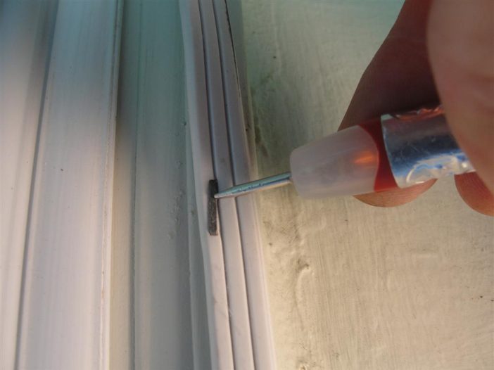 Must-have home inspection tool: two-lead voltage tester - Structure ...