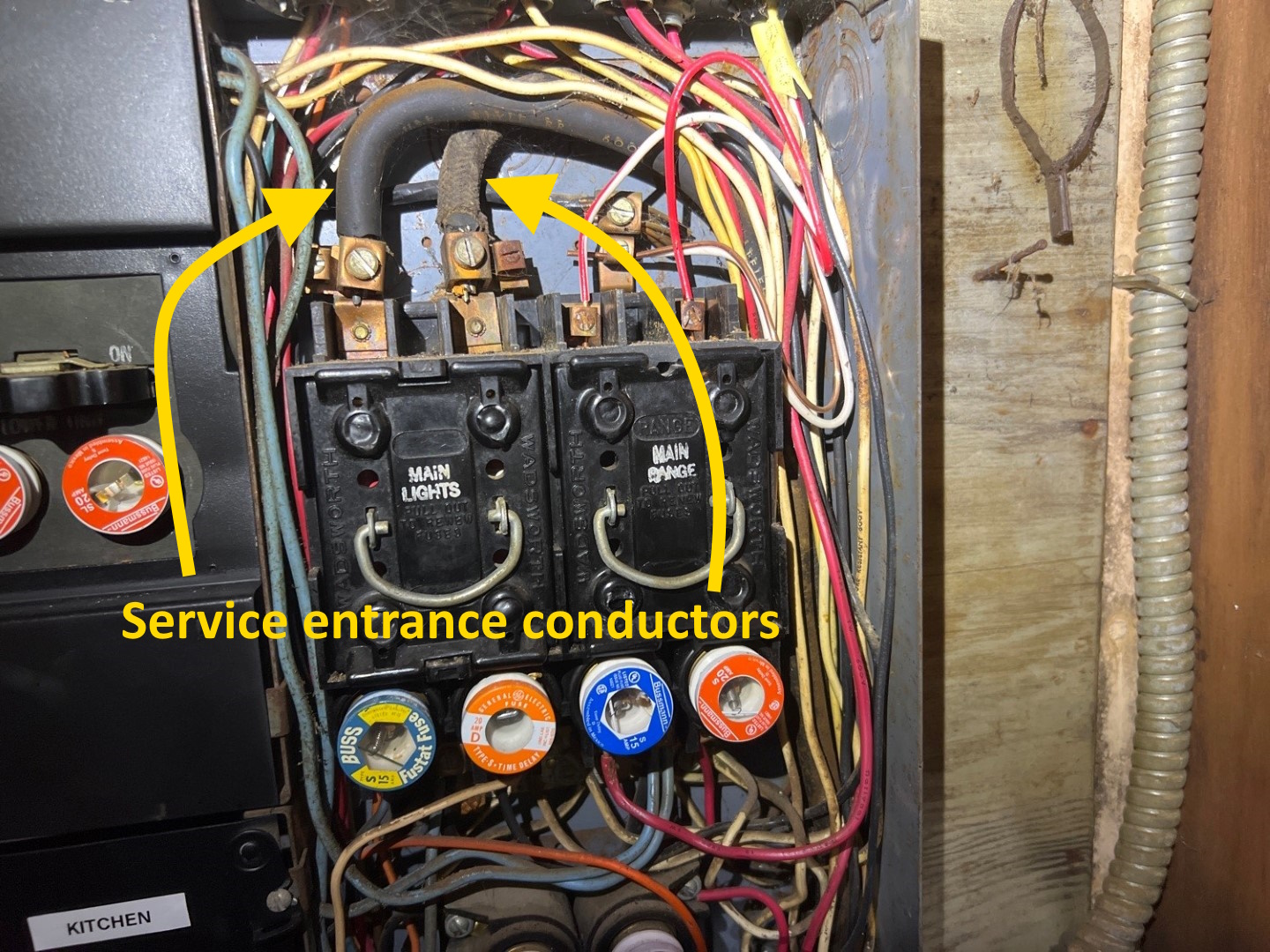 Old Fuse Panel 60 Amps Or 100 Amps Structure Tech Home Inspections Old Fuse Panel 60 Amps Or 100 Amps Structure Tech Home Inspections